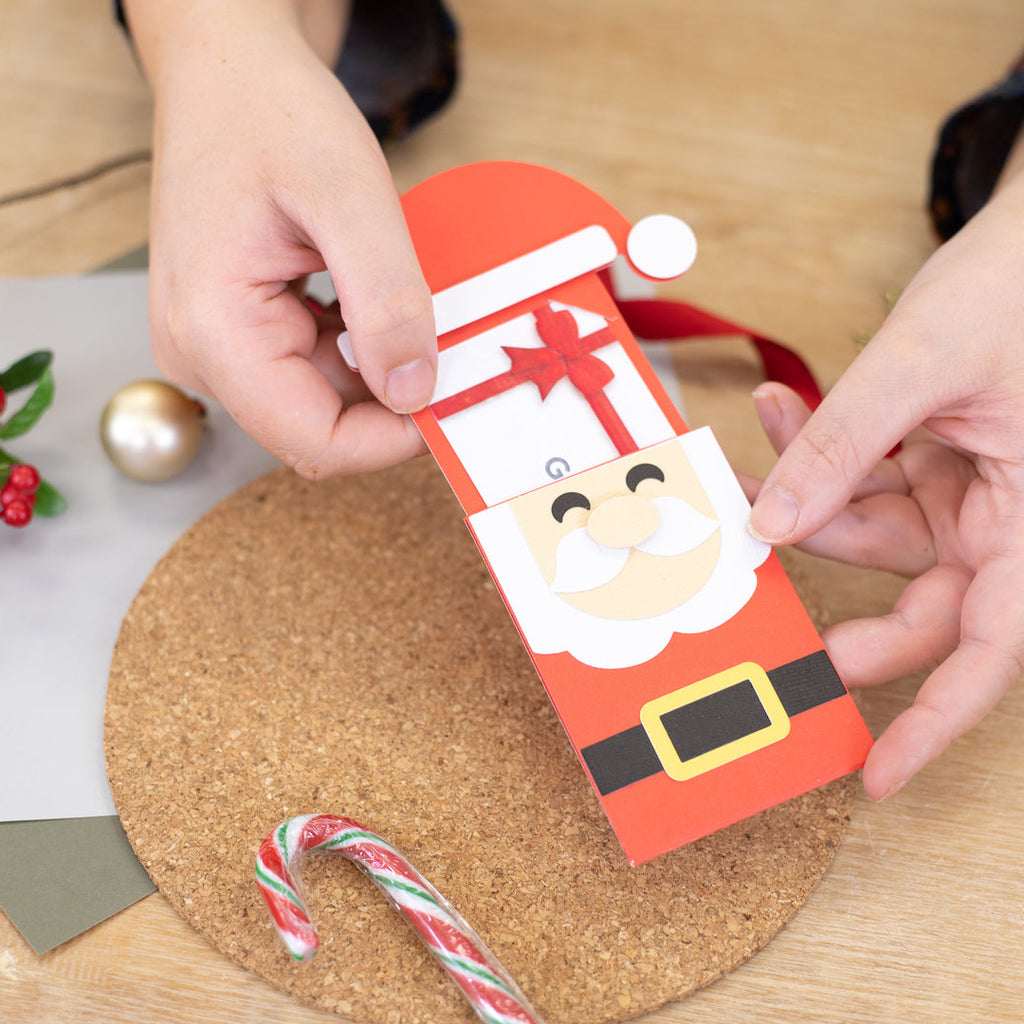 How to craft the cutest Christmas Gift Card Holders! | Crafter's ...